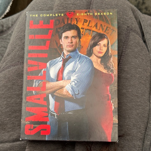 Media | Smallville Complete Eighth Season Dvd 6 Disc Set | Poshmark